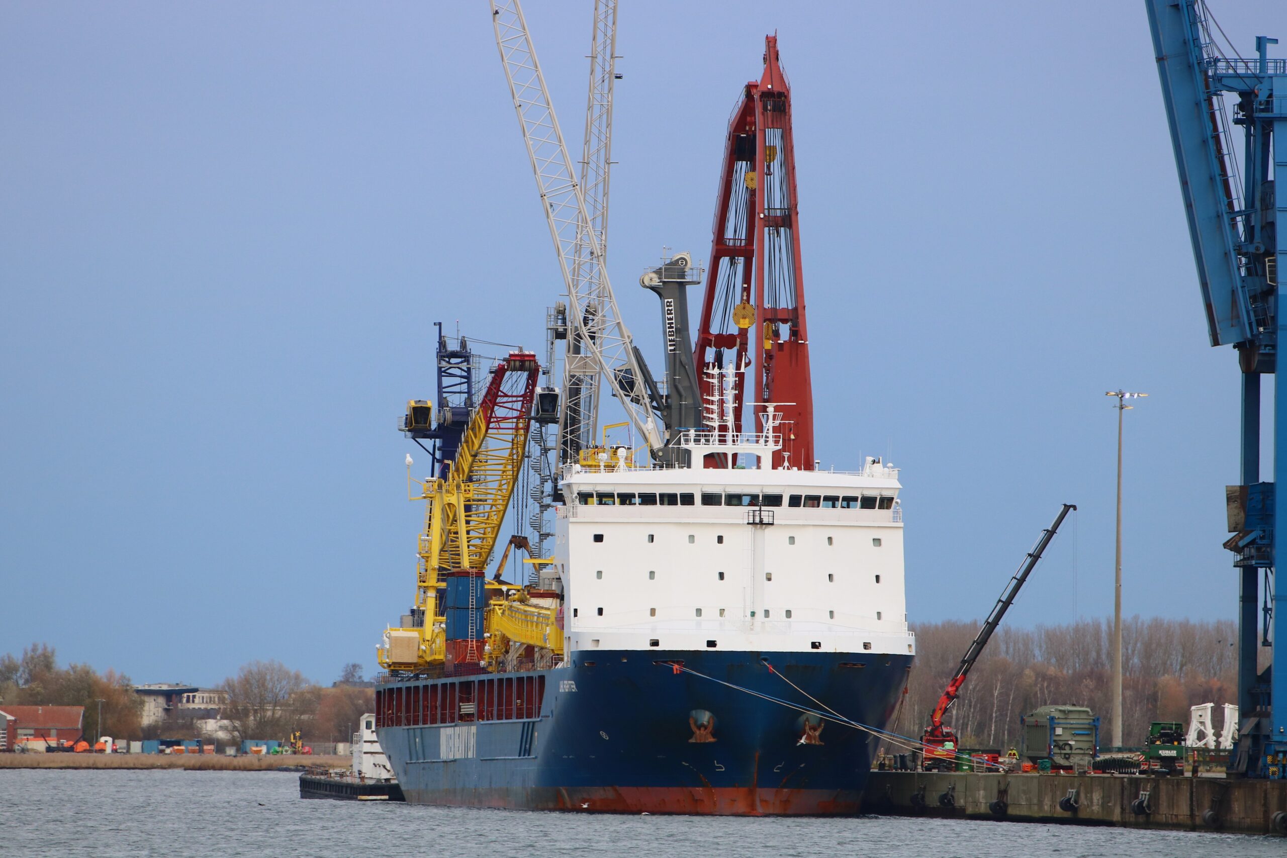 UHL Fighter | World Ship Society